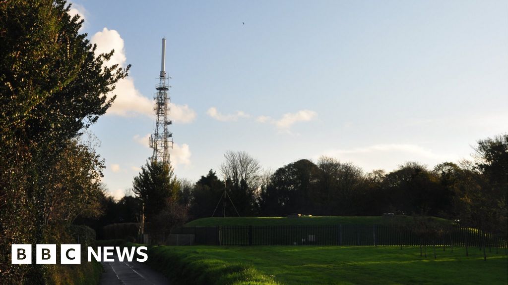 National BBC stations launched on DAB in Guernsey - BBC News