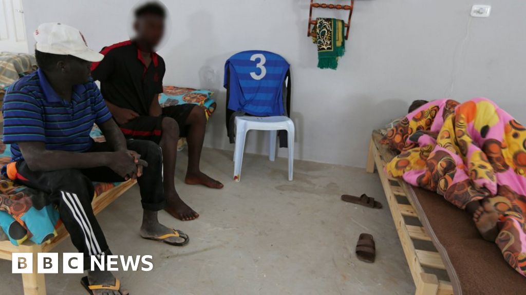 Many missing as migrant boat sinks off Tunisia