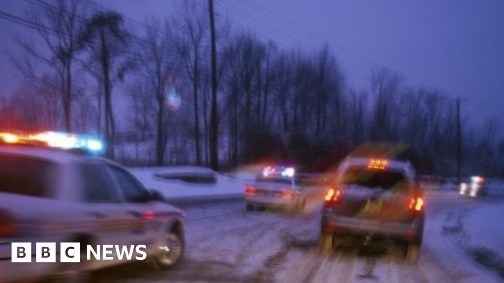 Easing winter pressures: Bringing healthcare to homes - BBC News