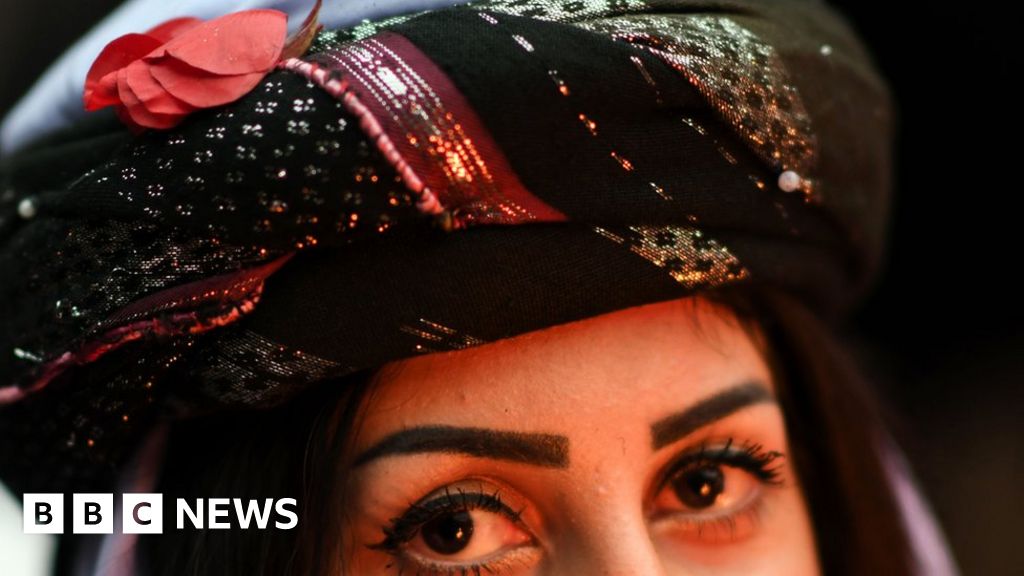 Dozens of Yazidis enslaved by IS in Iraq now free - BBC News