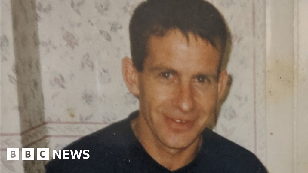 Pair jailed for murder over Peterborough attack 15 years ago - BBC News