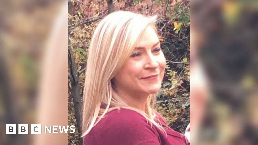 Ex-Lancashire Police sergeant criticised over custody death