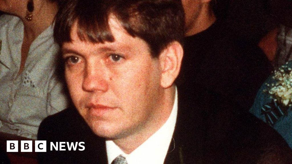 Colum Marks: New investigation into 1991 RUC killing of IRA man - BBC News