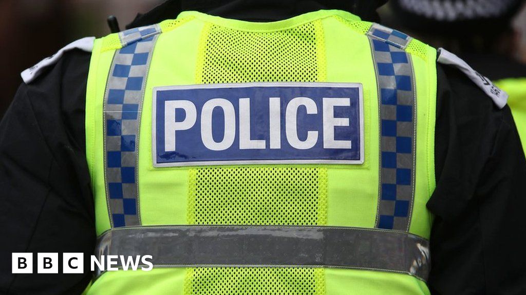 Essex Police officer denies pursuing sexual relationship with witness