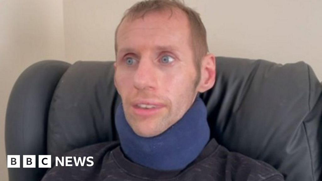 Rob Burrow Leeds Marathon: Rugby league legend's 'huge thank you' to ...