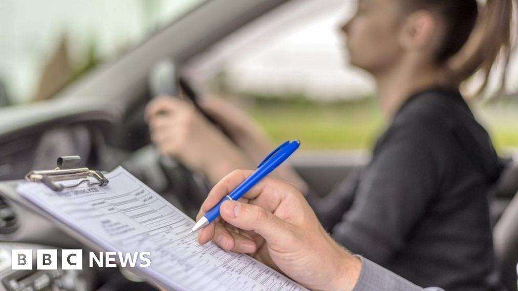 Driving test examiners announce four-day strike - BBC News