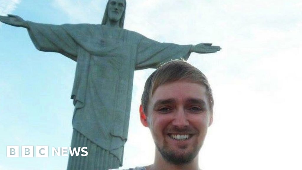 'I drunk-booked a Brazil trip then took on the world' - BBC News