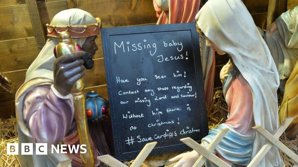 Christmas nativity scene has its model Jesus stolen - BBC News