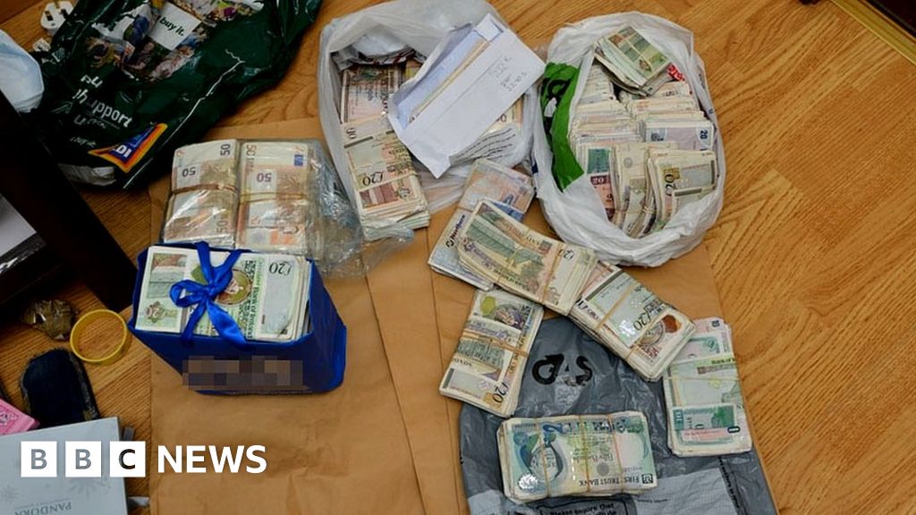 Armagh: Cash and cars seized in 'major operation against gang crime ...