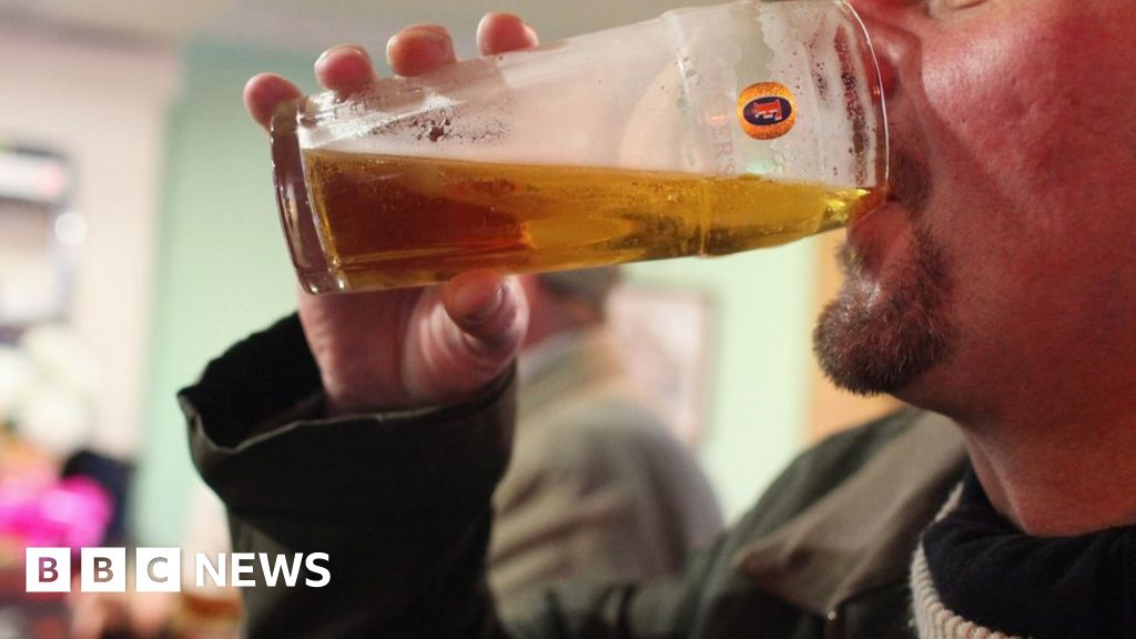Adults in Scotland drink almost 20 units a week - BBC News