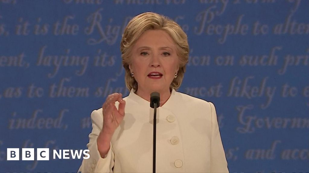 US election: Clinton and Trump clash over Putin - BBC News