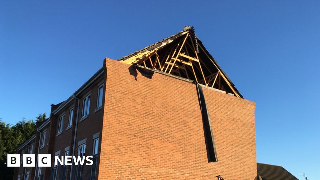 Strong winds blow roof off Coventry house