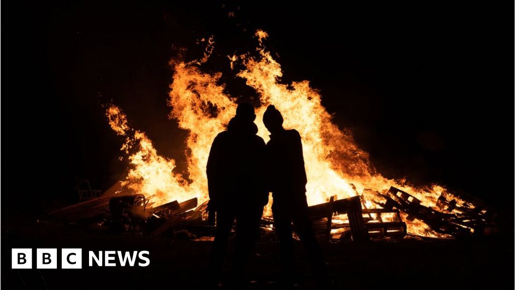 Halloween: Firefighters issue safety plea ahead of celebrations - BBC News