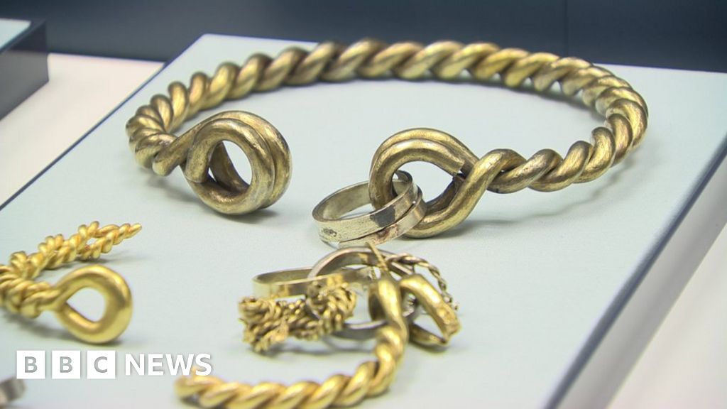 Ancient treasure displayed at Ulster Museum - BBC News