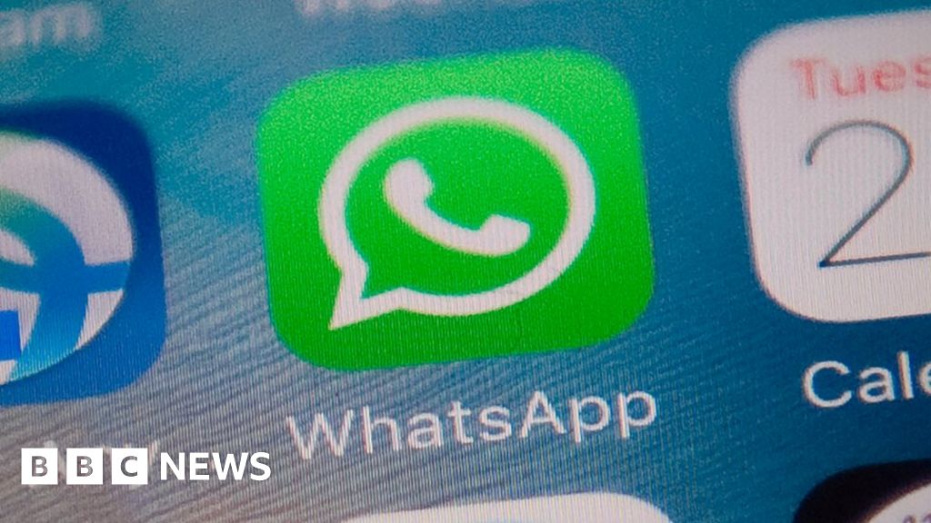 The all-female groups discussing harassment - BBC News