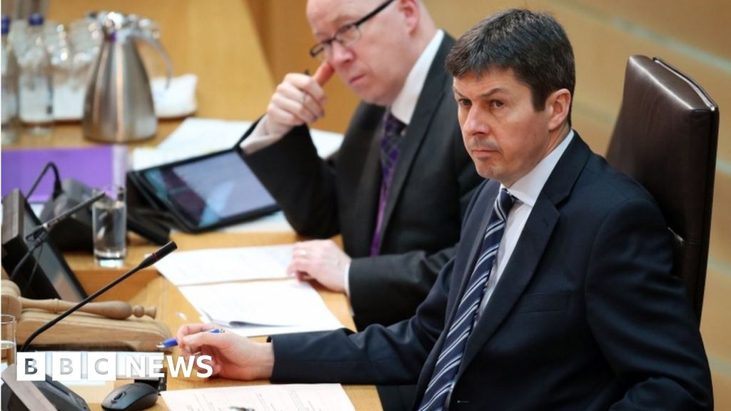 Scottish parliament's presiding officer to tour Scotland - BBC News