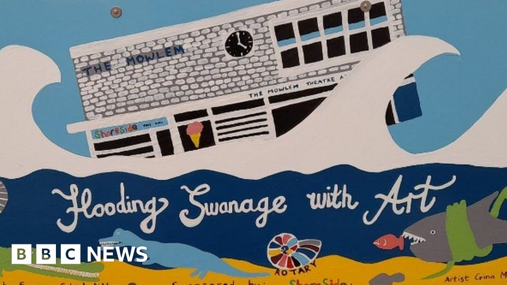 Swanage wave barriers get splash of colour to form trail - BBC News