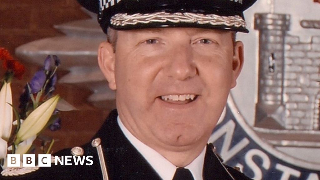 Suffolk Police chief constable retires after 'year of sick leave' - BBC ...