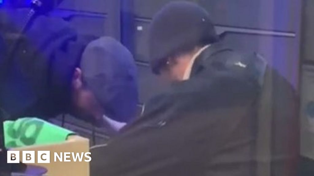 Stanford-le-Hope: Man jailed for supermarket robbery