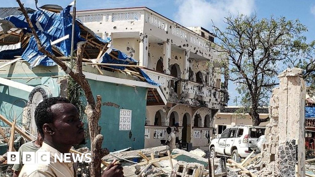Kismayo attack: Aftermath of assault that killed dozens - BBC News