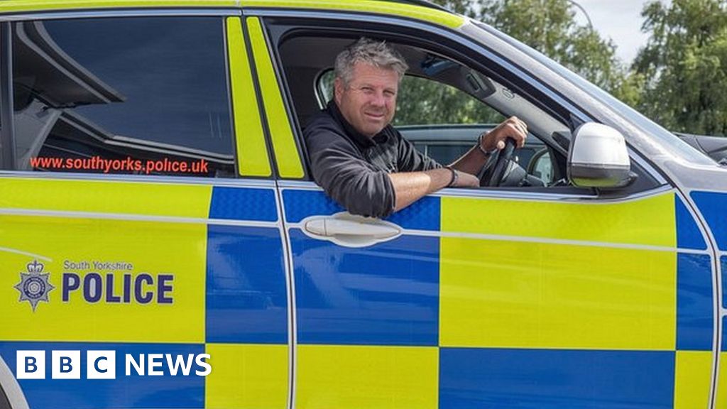 Traffic Cops star 'TV Tim' retires from South Yorkshire Police