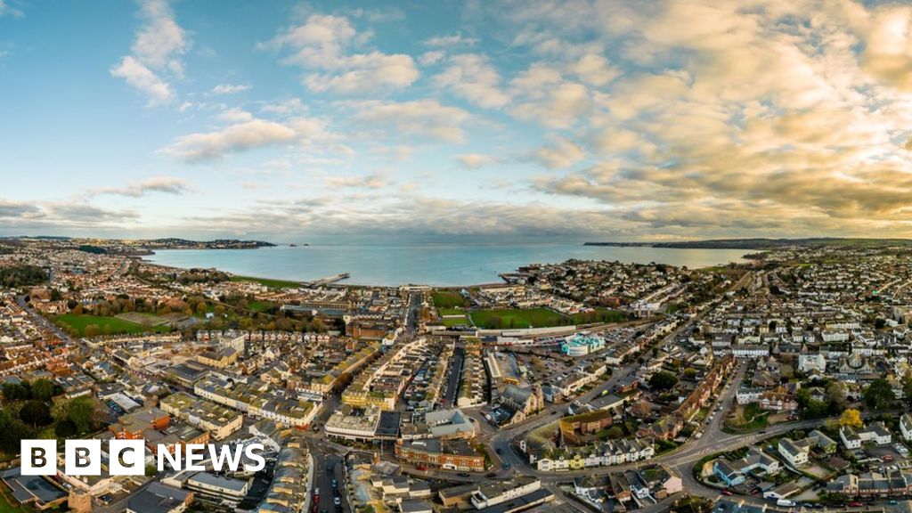 Torbay approves Devon devolution deal - BBC News