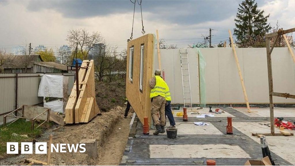 Fifteen affordable homes for Exeter brownfield site - BBC News