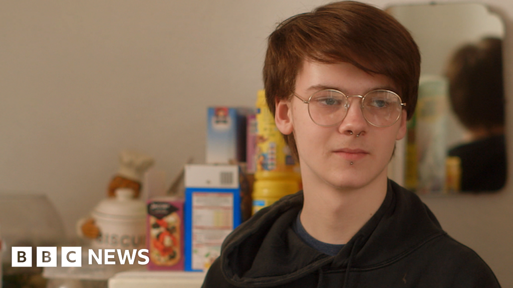 'I was locked in a cupboard at school' - BBC News