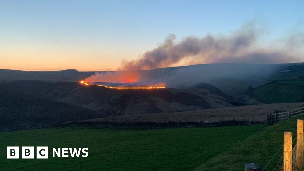 Marsden Moor fire 'started by barbecue' - BBC News