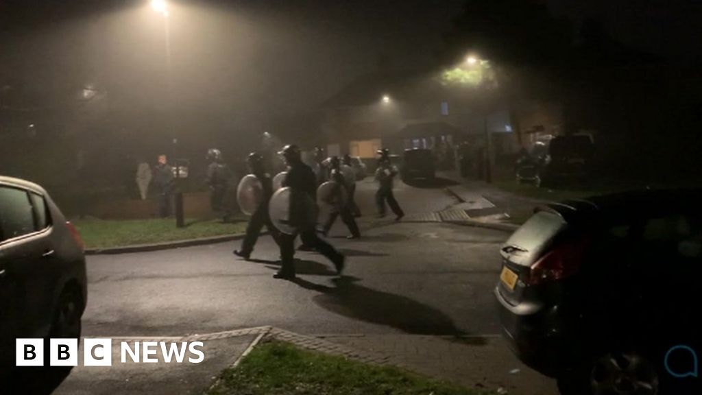 Halton Moor disorder: Two men and 14-year-old arrested