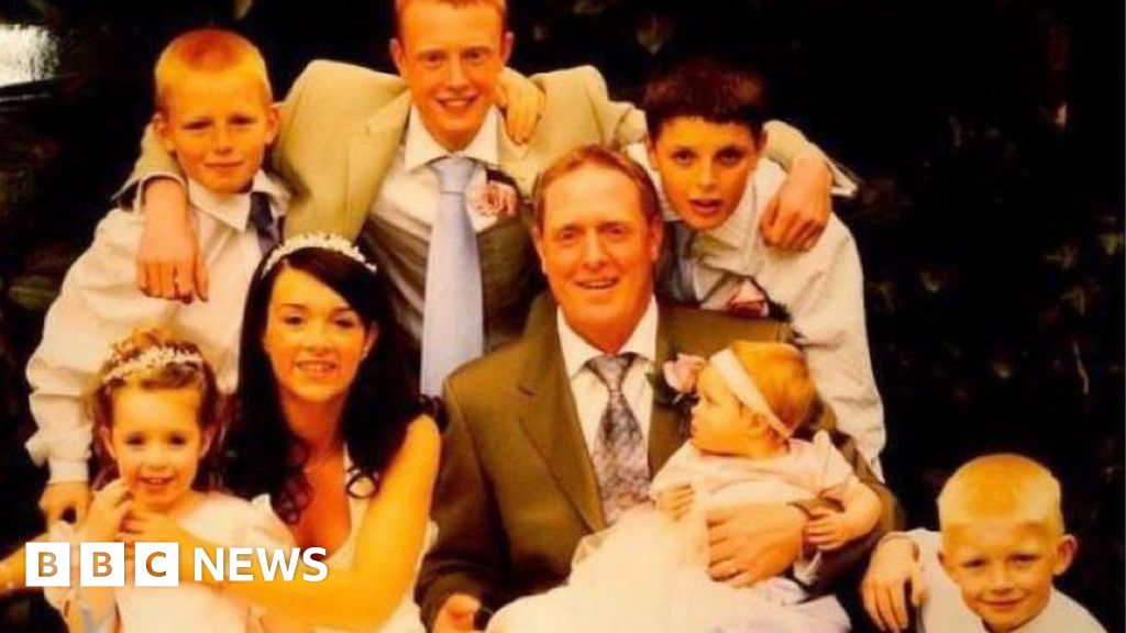 Manchester Arena Inquiry: Alison Howe 'brought the family together ...