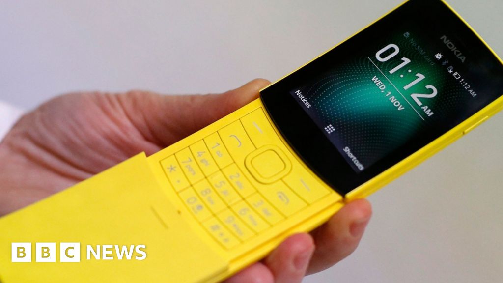 Tech Tent: Has the phone industry hit a road bump? - BBC News