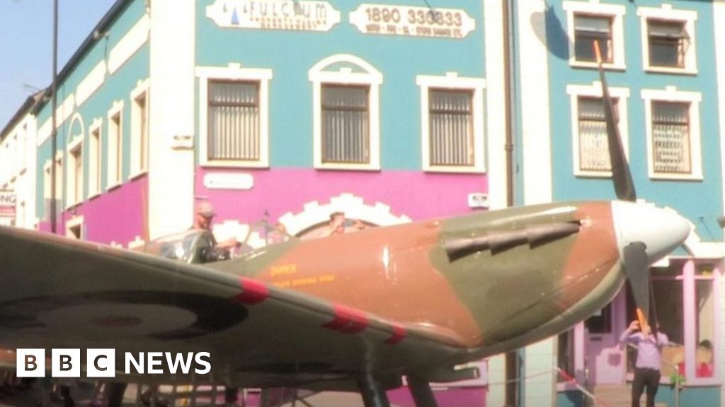 Monaghan looks back at RAF WWII Spitfire crash - BBC News