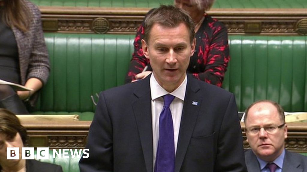 Health Secretary Jeremy Hunt apologises for Trust failings - BBC News