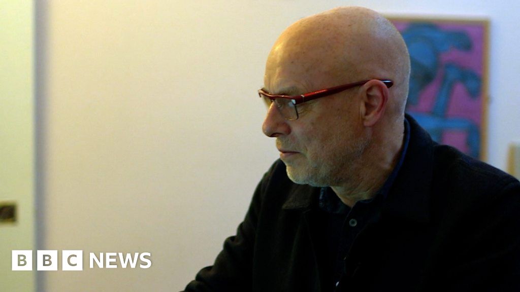 Brian Eno's app Reflection uses science to create music - BBC News