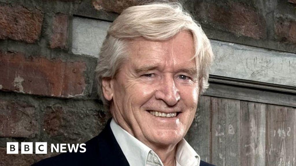 Did Corrie's Ken Barlow fall or was he pushed? - BBC News