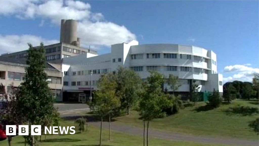 Ninewells Hospital ward closed to new patients over vomiting bug - BBC News