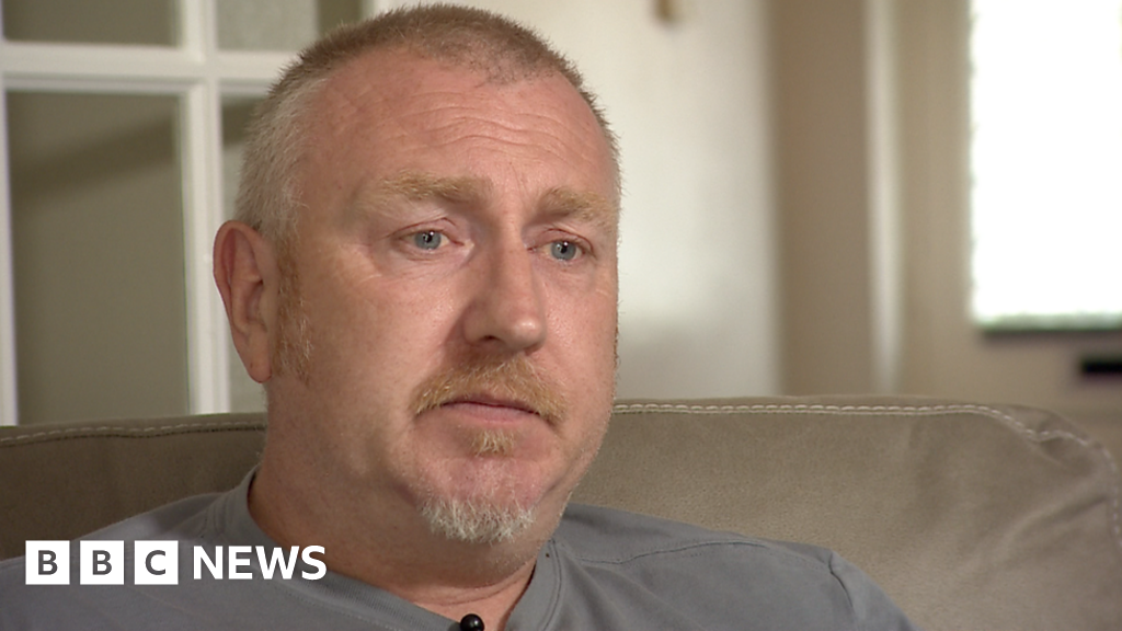 Ex-prison officer blames job stress for panic attacks Ex-prison officer blames job stress for panic attacks