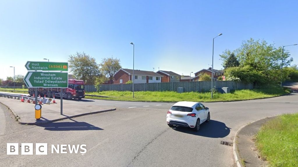 Pedestrian dies after being hit by car on Wrexham road - BBC News