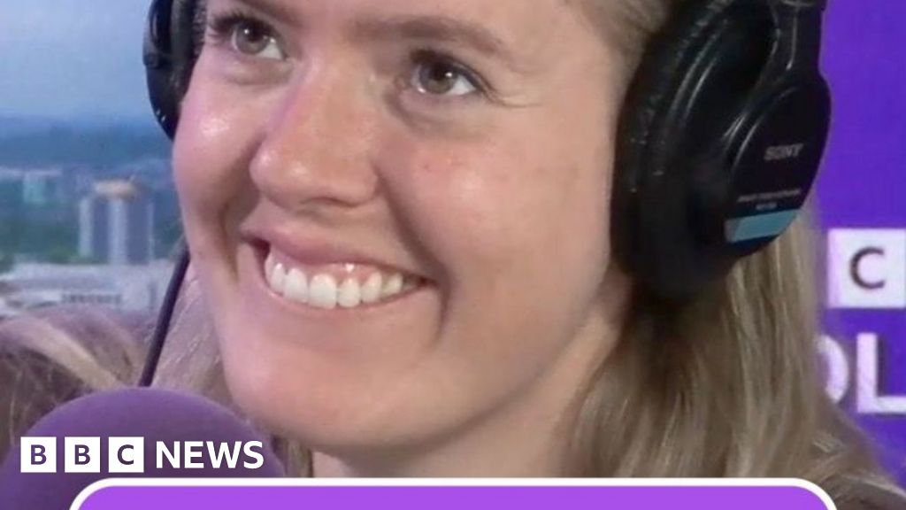 Ellingham and Ringwood RFC captain tries to recruit radio host - BBC News