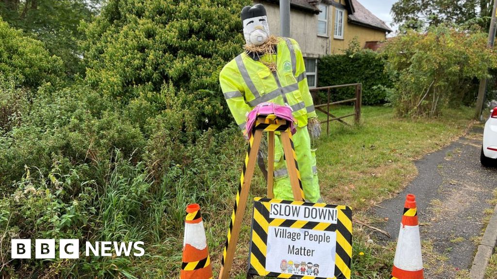 Easthorpe scarecrow watching out for speeding drivers - BBC News