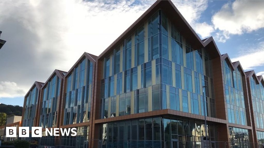 Conwy council's new HQ will cost taxpayers £1.5m a year - BBC News