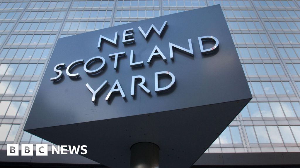 Met Police Officers Sacked Over Racist Text Messages In Plebgate