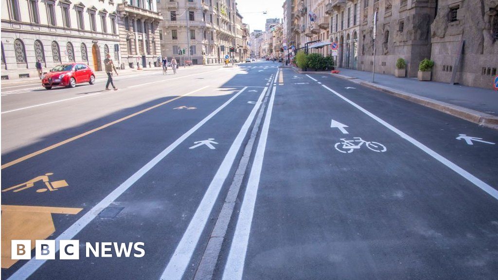Coronavirus: Challenge of reshaping UK cities after lockdown - BBC News