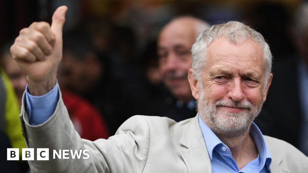 Jeremy Corbyn speaks Spanish to 'snub' Piers Morgan Jeremy Corbyn speaks Spanish to 'snub' Piers Morgan