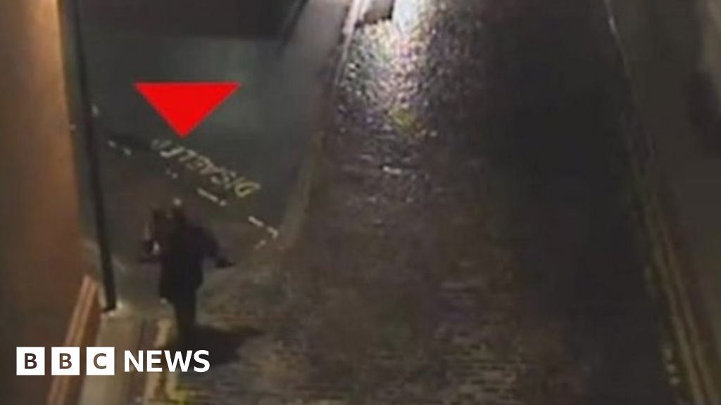 CCTV of suspected rapist carrying woman in Leeds released - BBC News