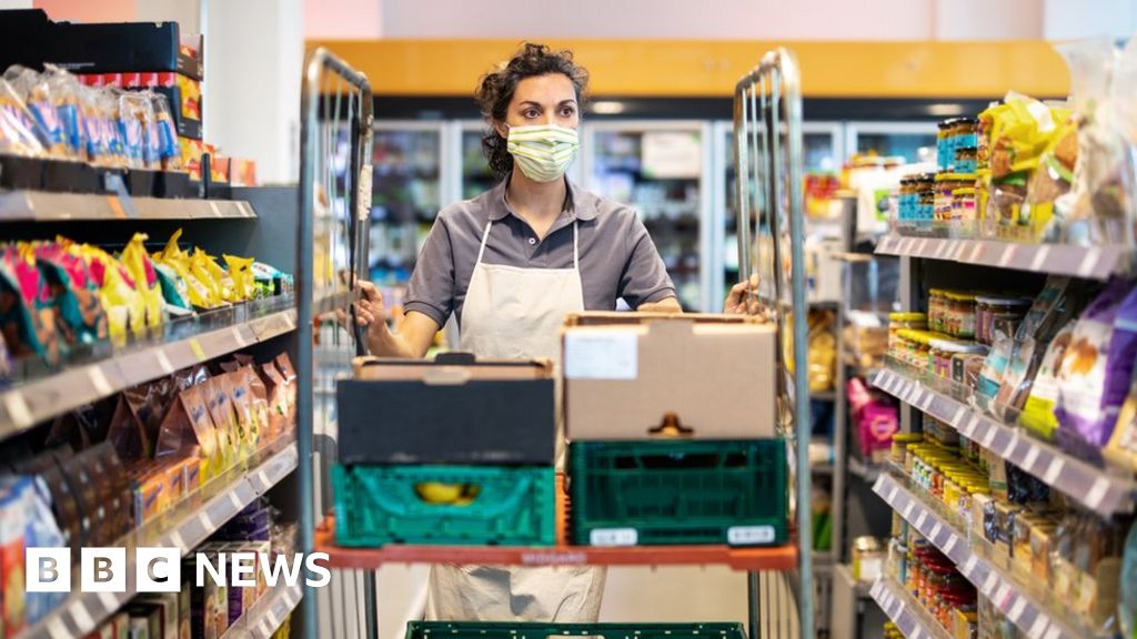 New legislation protects Scottish shop staff from customer abuse - BBC News