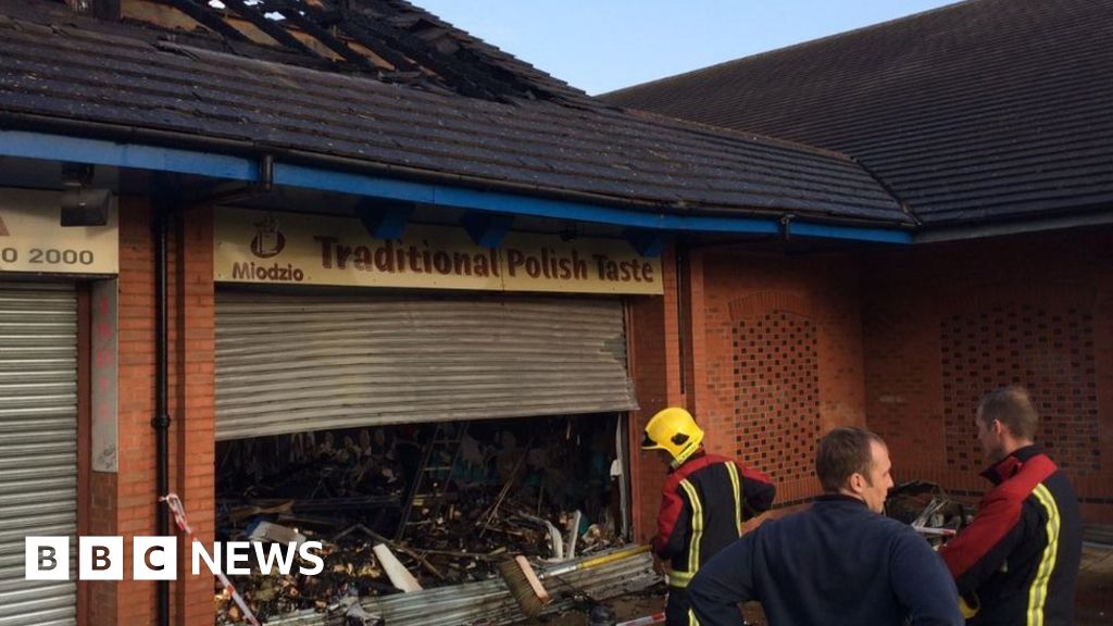 'Arson attack' destroys Polish shop in Coventry - BBC News