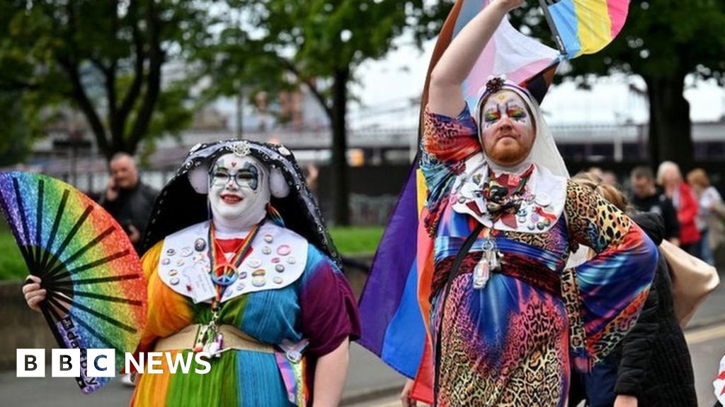 Glasgow Pride Mardi Gla march returns