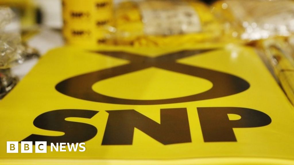 SNP press chief Kevin Pringle to leave for private sector job - BBC News
